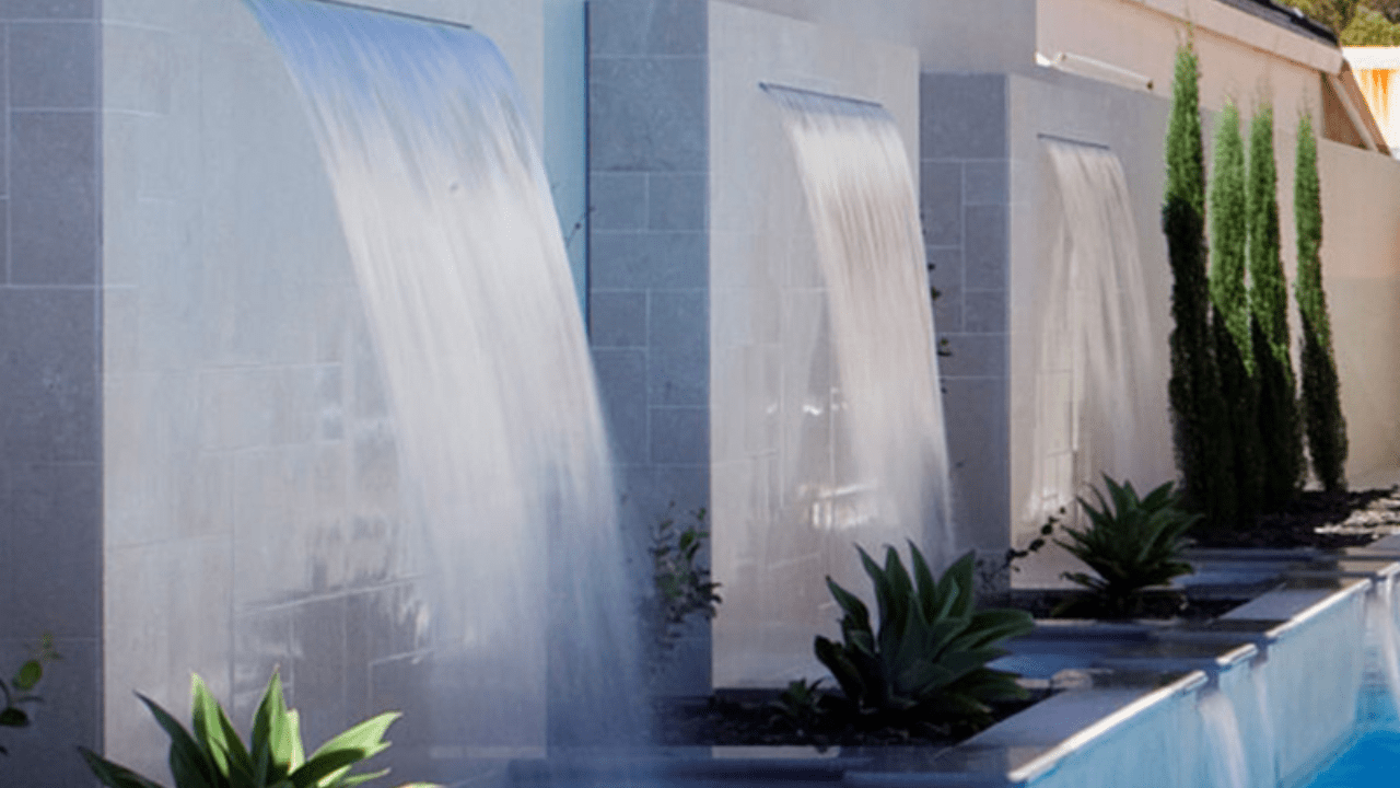 The Hottest Home Trend: Glass Wall Fountains That Save Space – Tuscan ...